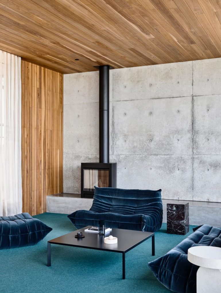 Cliff House is a Concrete Marvel at one with its Oceanic Surrounds